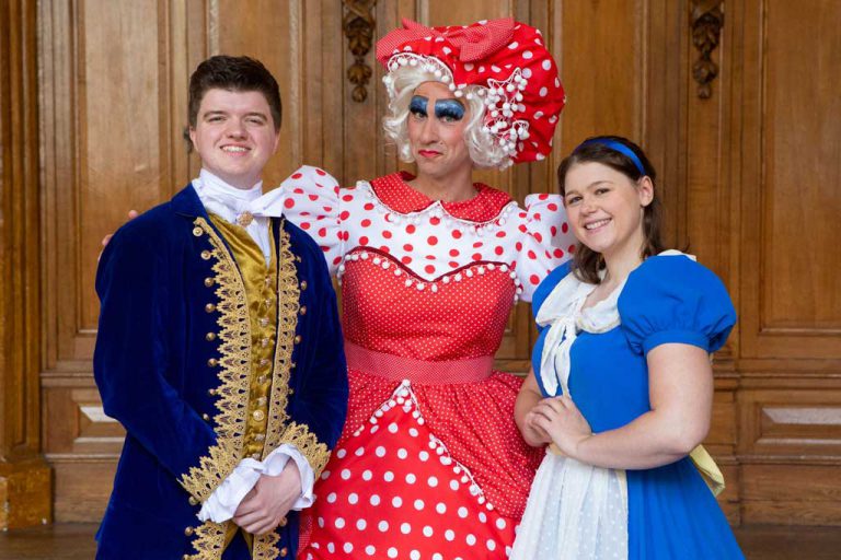 Worcester’s popular family pantomime returns after 2 years - SLAP Mag